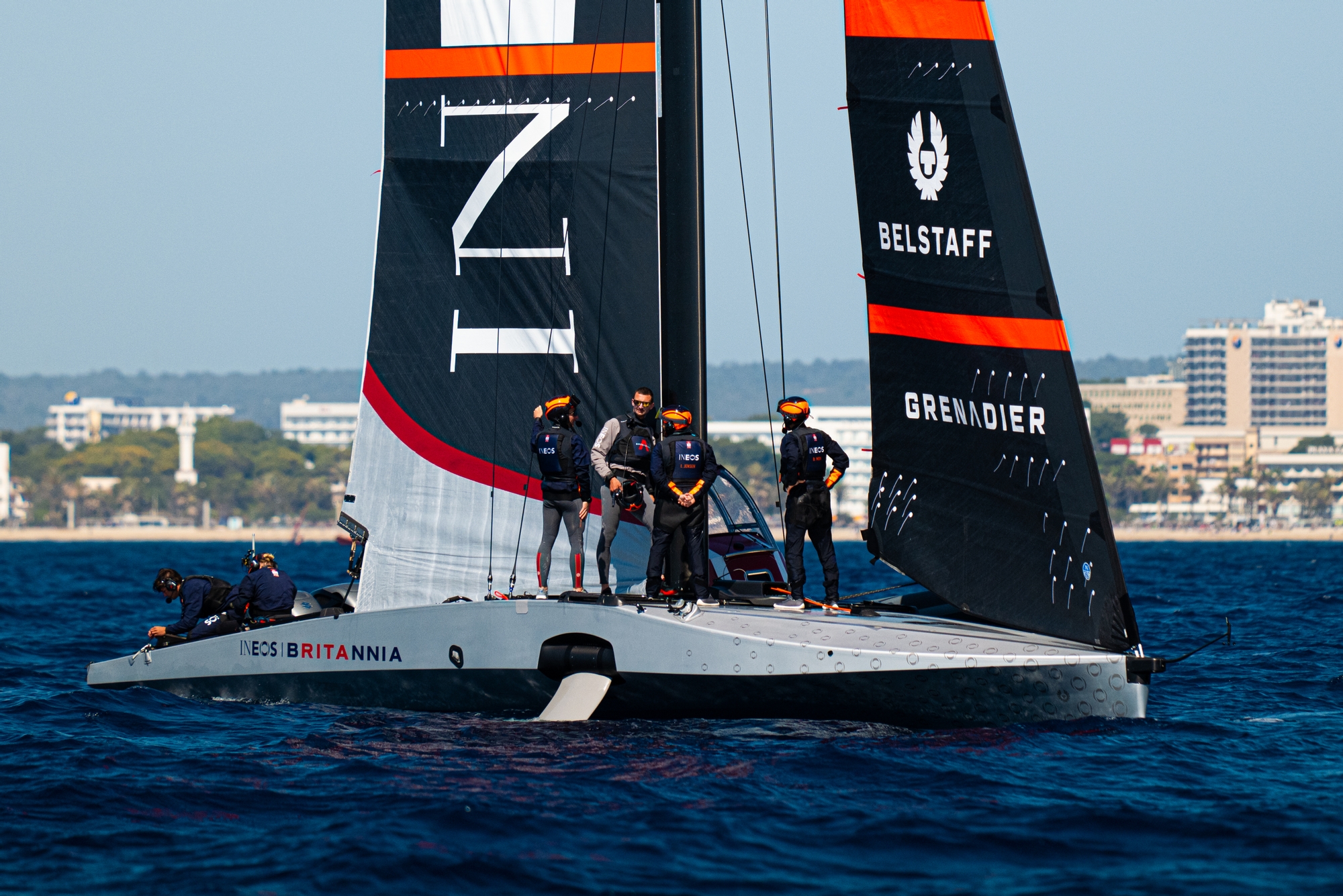 WONDERFOIL BRITS - 37th America's Cup