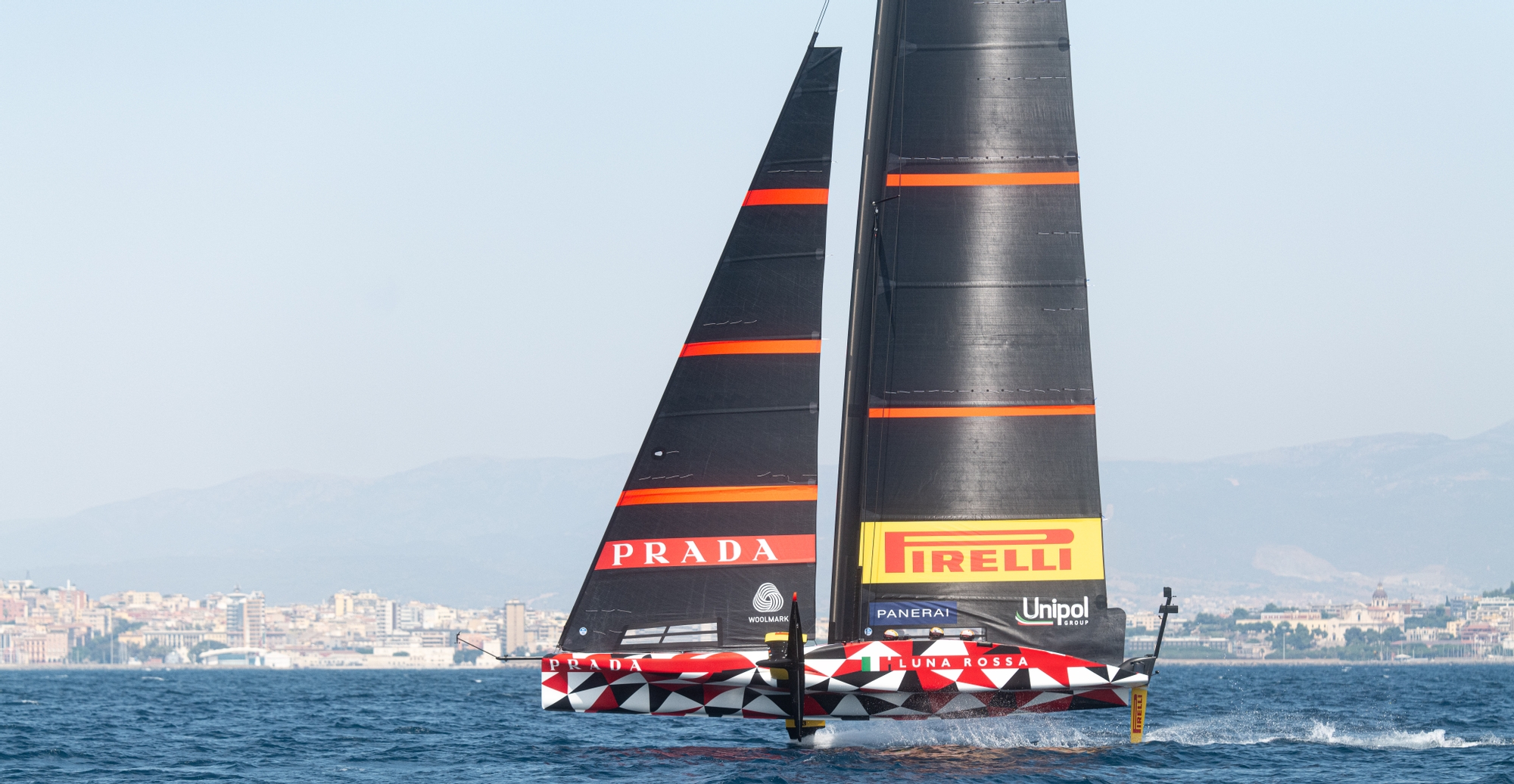 ITALIANS AND BRITISH PUSH ON WITH LEQ12 TRAINING - 37th America's Cup