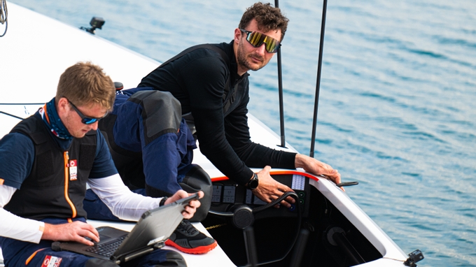 CHASING TECHNIQUE - 37th America's Cup